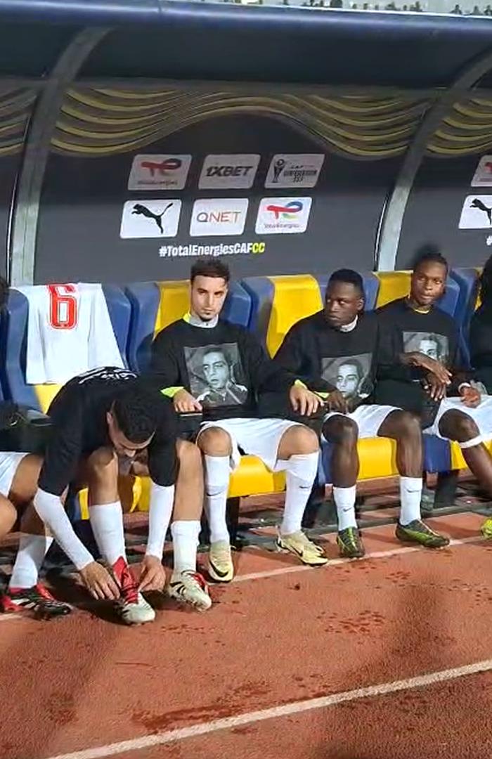 لاعبو الزمالك يرتدوا قمصان تحمل صورة الراحل محمد صبري - ريلز بطولات