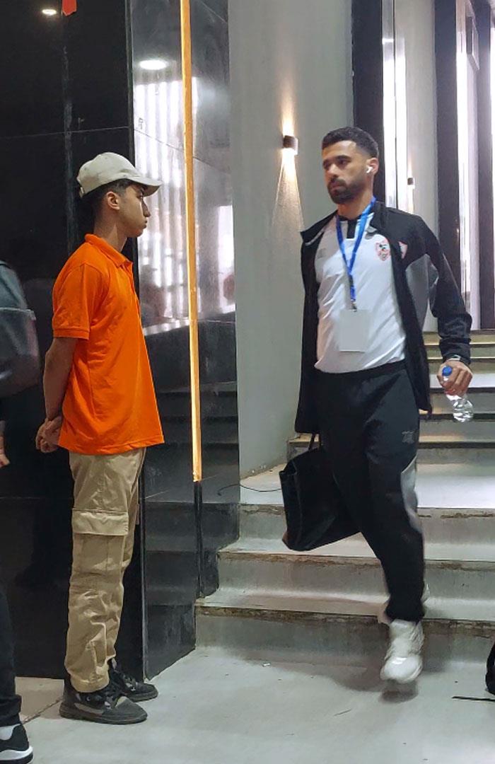 وصول الزمالك لاستاد القاهرة استعدادا لمواجهة ستلينبوش - ريلز بطولات